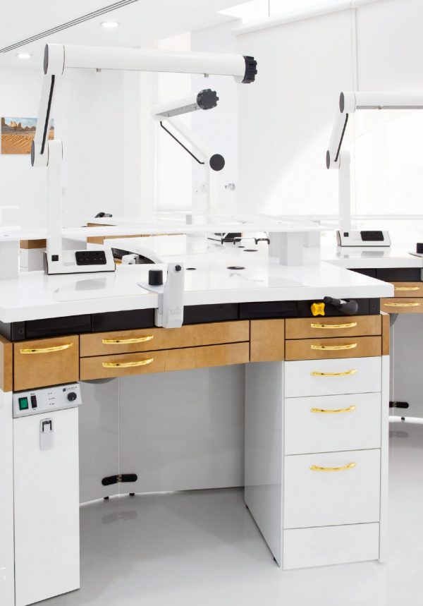 Technical workbenches – Freuding – Labor und Praxiseinrichtung