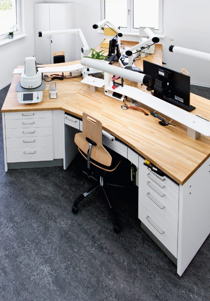 Technical workbenches – Freuding – Labor und Praxiseinrichtung