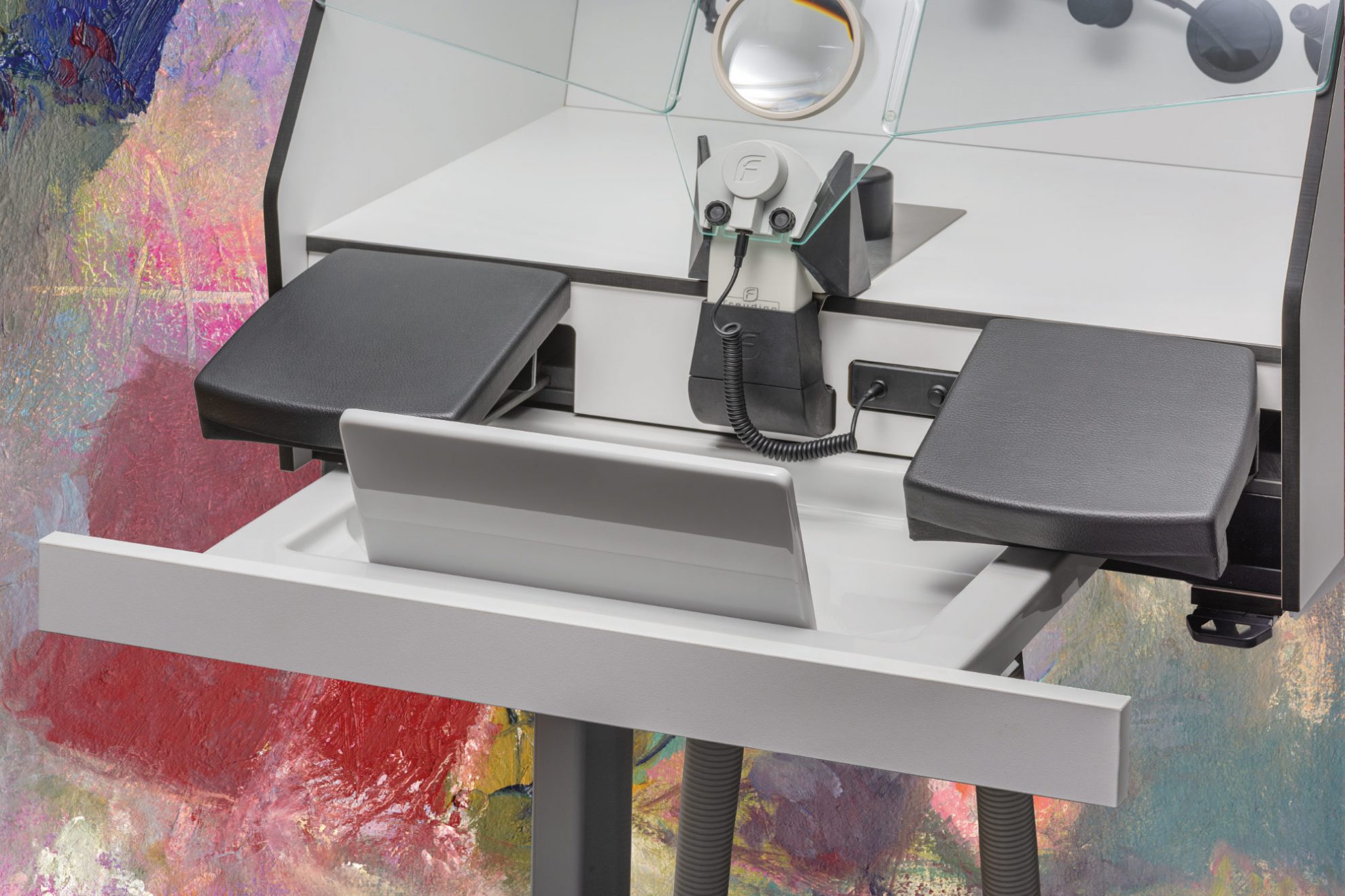 Dust-free working with the height-adjustable AV sanding station from ...