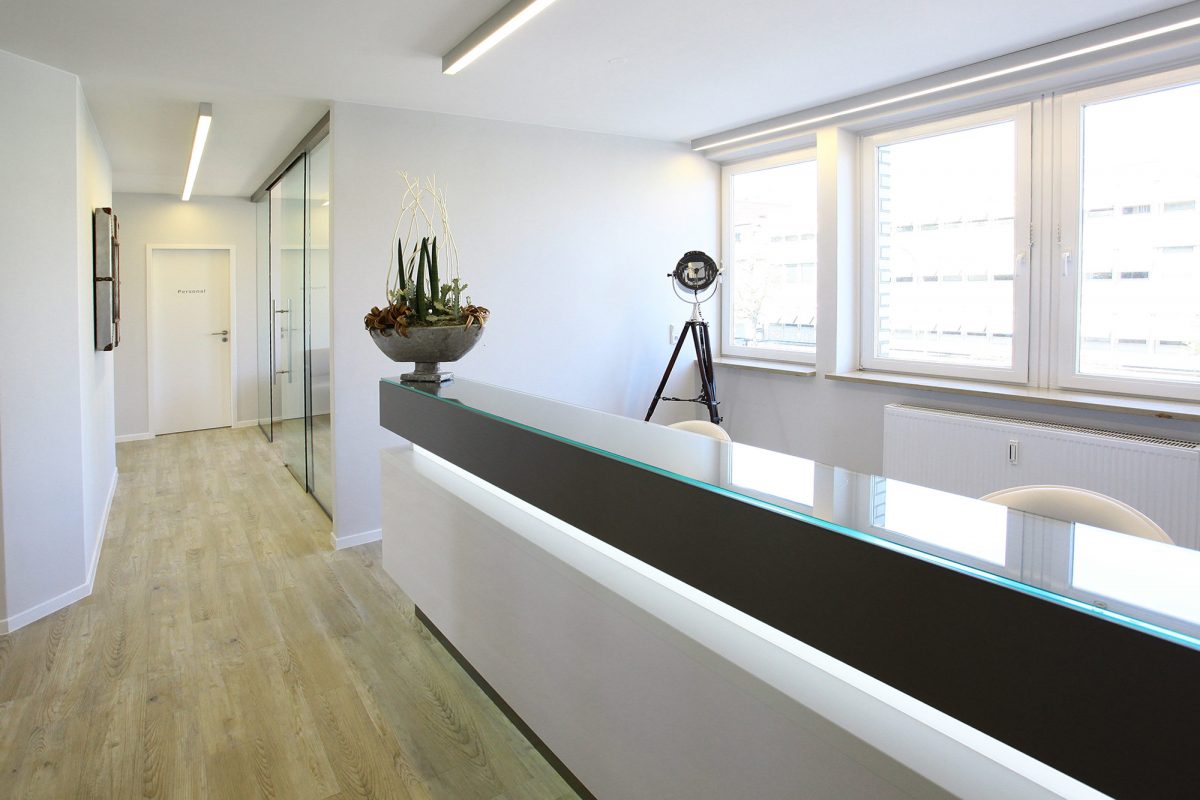 Sagen Sie Hallo zu Ihrer neuen Rezeption! – Freuding – Labor und ...